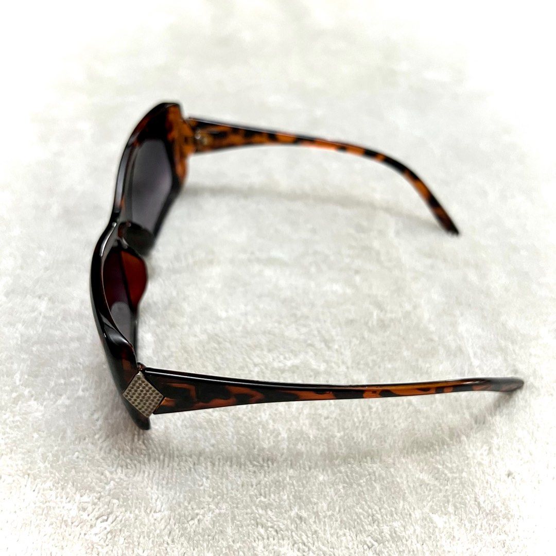 Eye Channel Animal Print Sunglasses Shades, Women's Fashion, Watches ...