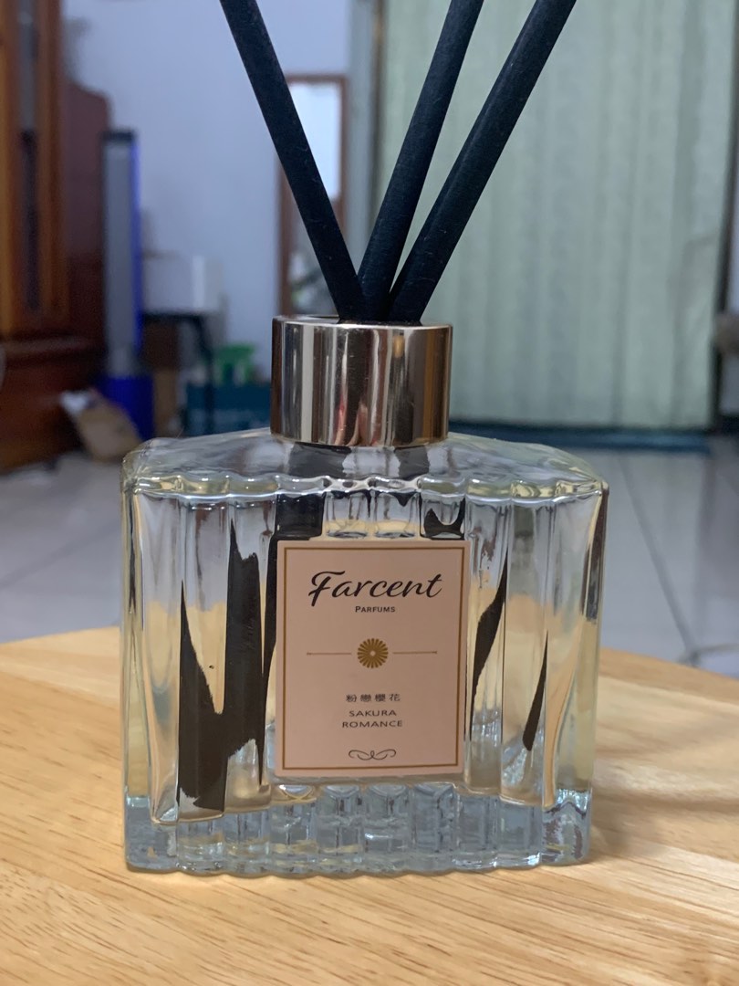 Farcent 花仙子玻璃擴香瓶 Reed Difusser, 香水、美妝、保養, 香水、體香劑在旋轉拍賣