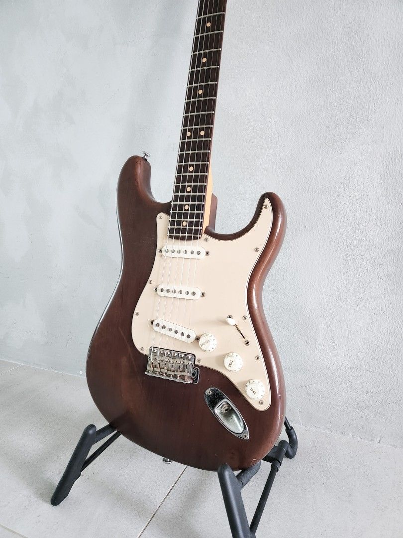 Fender Stratocaster highway one USA MIA first Gen strat electric guitar ...