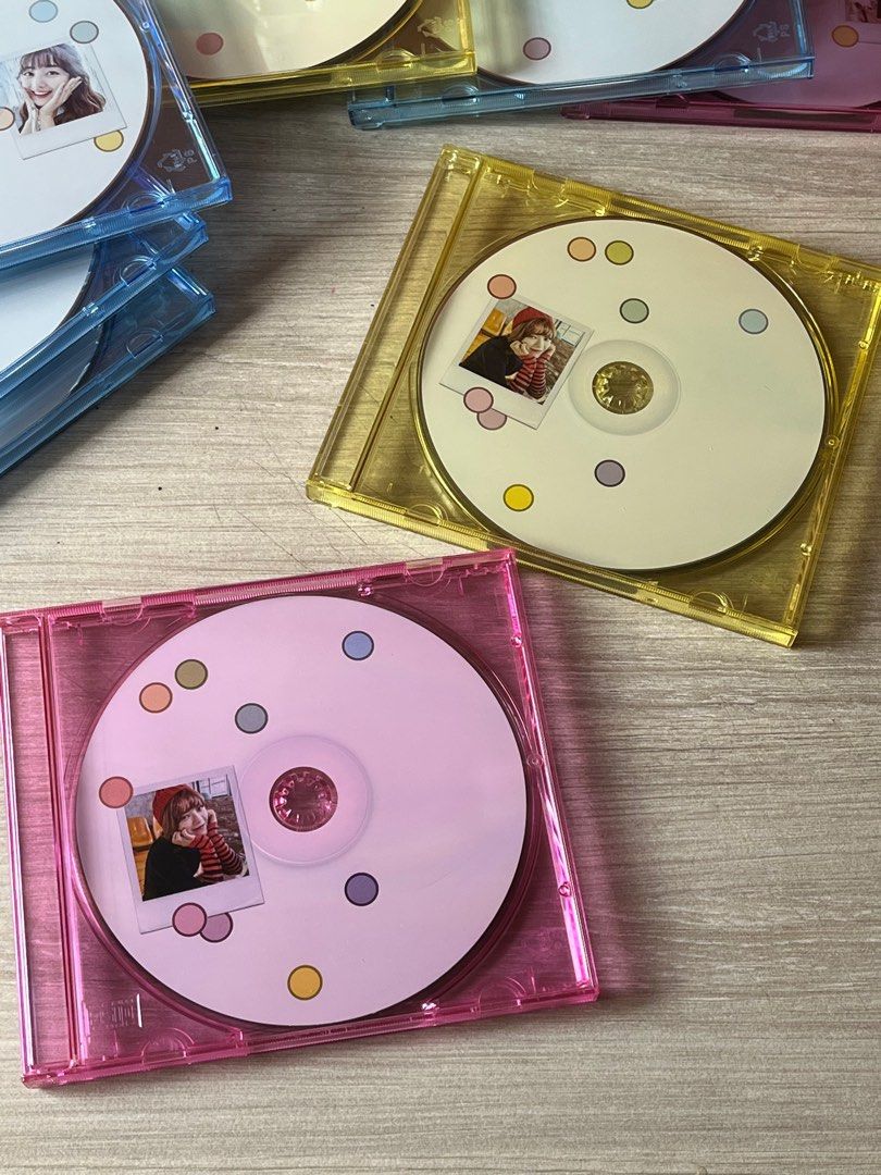 FREE twicetagram jewel case CDs, Hobbies & Toys, Music & Media, CDs ...