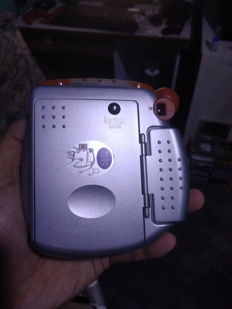 Fujifilm Instax mini 20, Photography, Cameras on Carousell