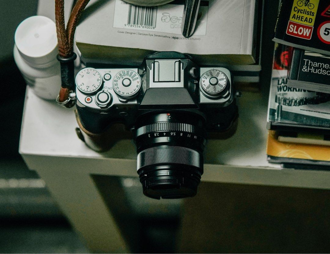 Fujifilm XT-1 body, Photography, Cameras on Carousell