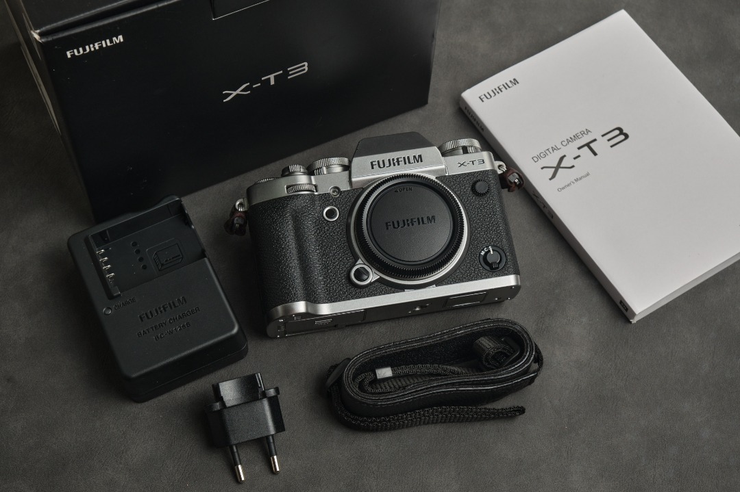 Fujifilm X-T3 silver graphite fuji xt3 body, Photography, Cameras on Carousell