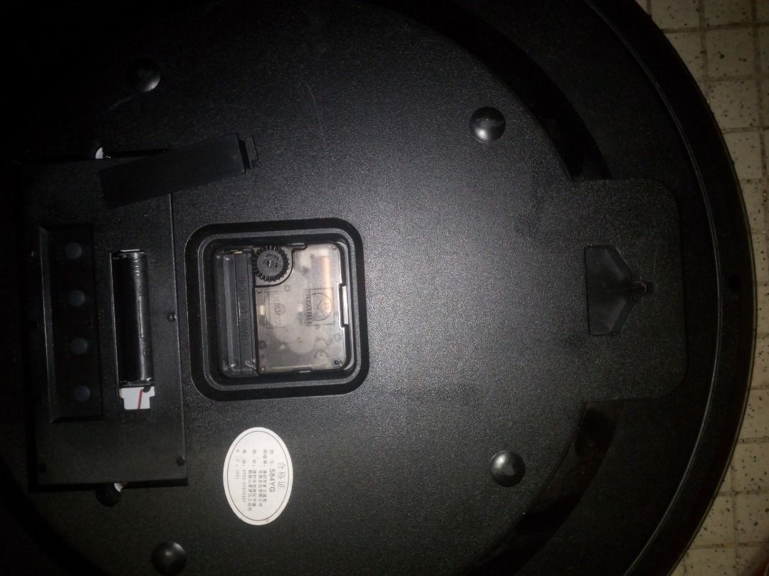 Gastar 18"掛牆靜音鐘,日曆顯示 (包AA電池) electronic quartz wall clock w/ calendar ...