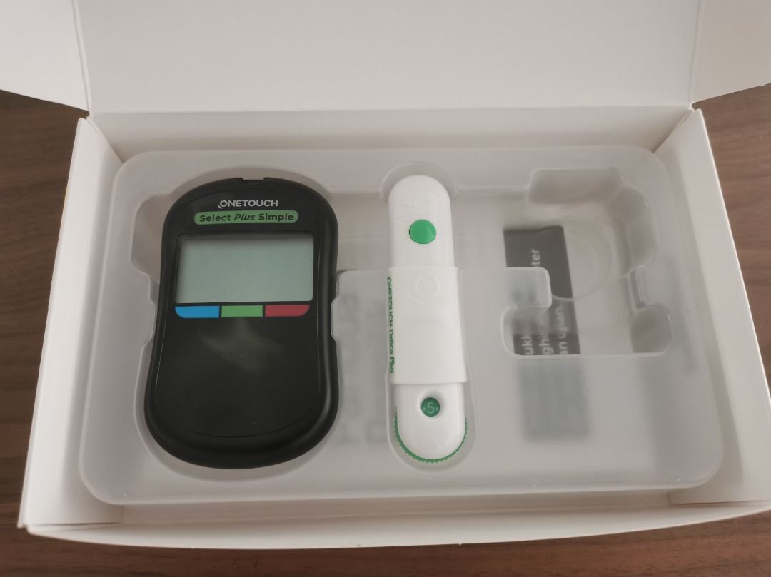 Glucometer monitor and lancing device for diabetes, Health & Nutrition ...