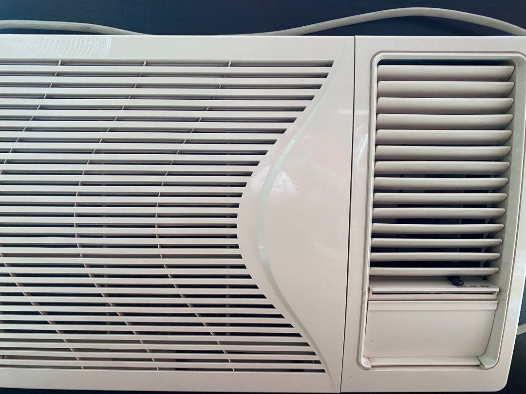 GREE 2 HP AIRCON (non-inverter) NEGOTIABLE!, TV & Home Appliances, Air ...