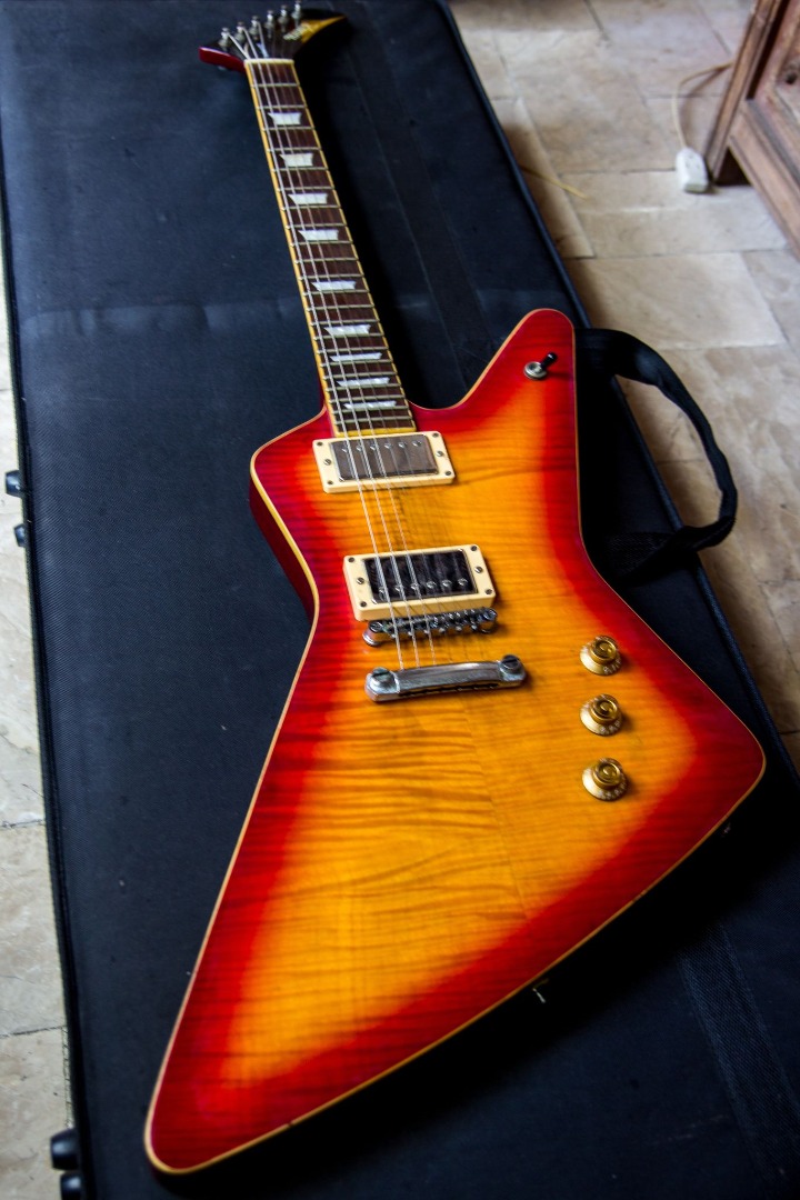Hamer Explorer Sunburst F/T, Hobbies & Toys, Music & Media, Musical ...