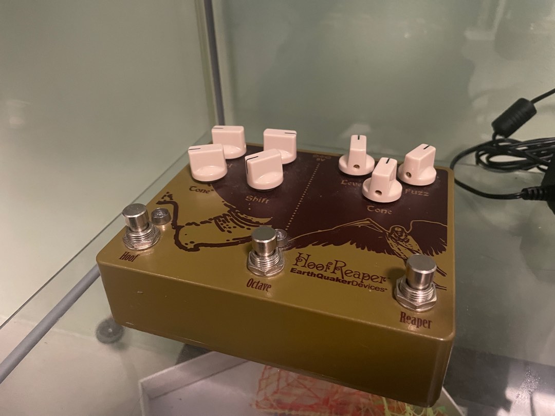 Hoof Reaper® Double Fuzz with Octave Up, Hobbies & Toys, Music & Media ...