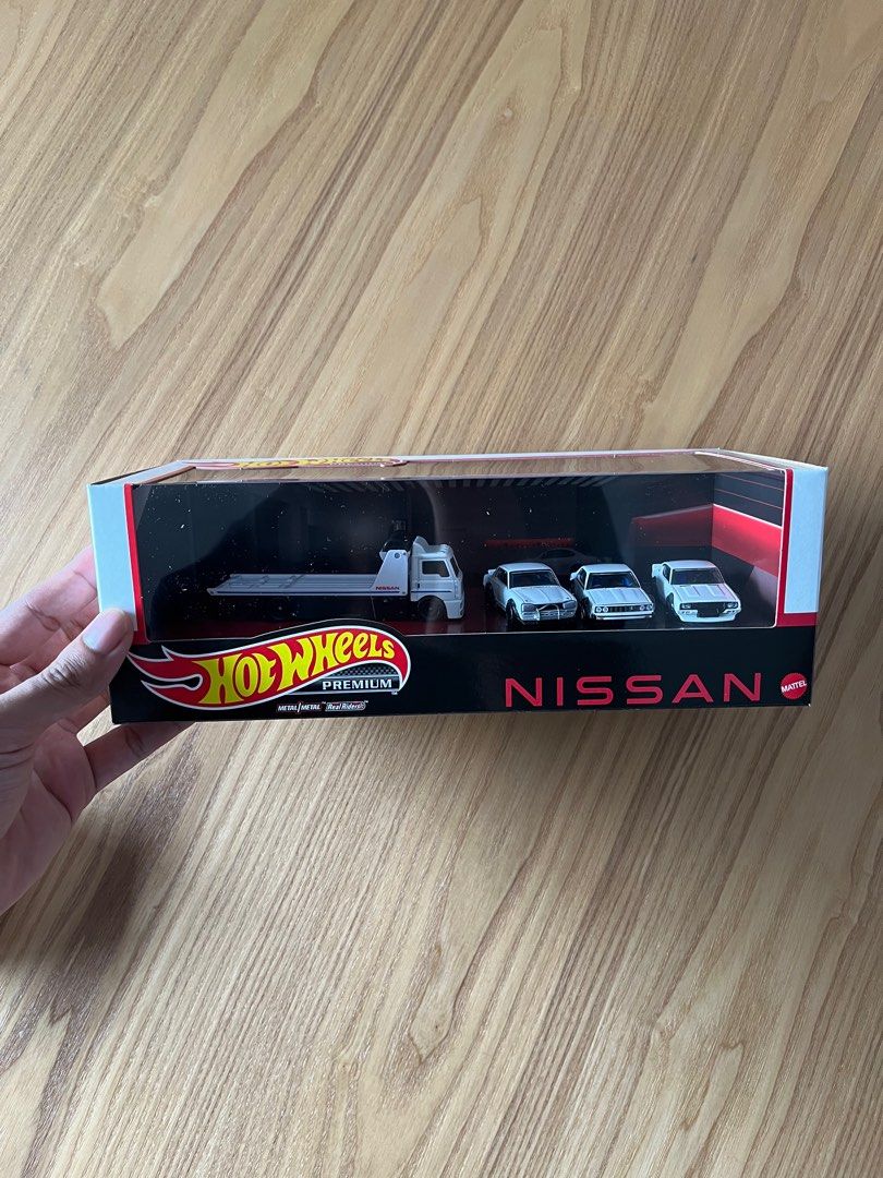 Hot Wheels Nissan Box Set, Hobbies & Toys, Toys & Games on Carousell