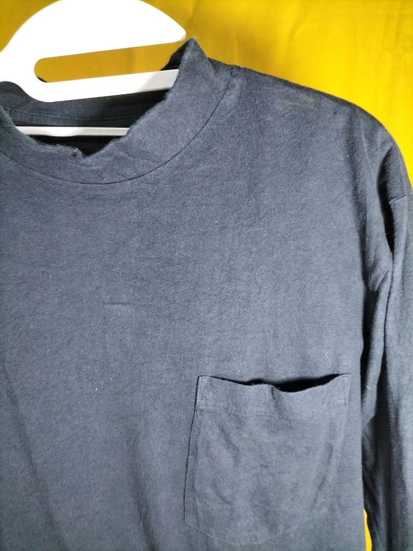 Kaos Polos Hitam Fesyen Pria Pakaian Atasan Di Carousell