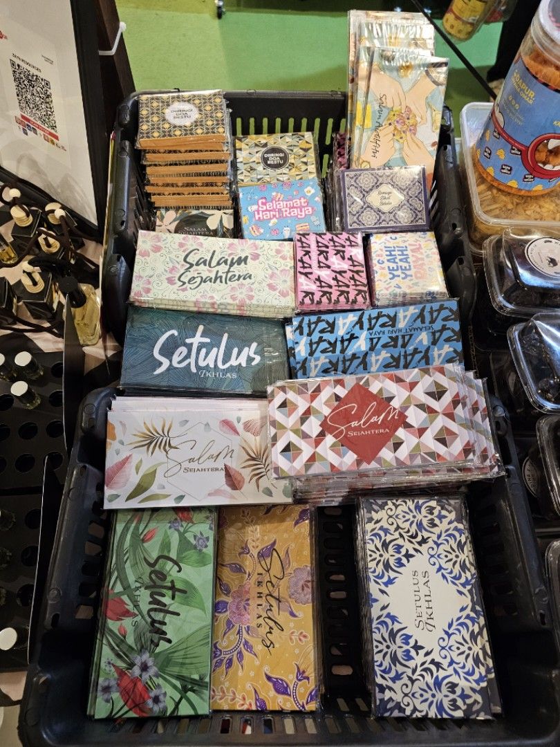 Kuih Kueh dan Sampul Duit Packet Raya (Fast Selling), Food & Drinks ...