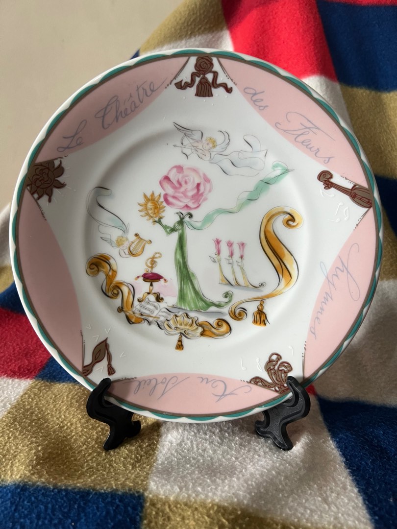 Le Theatre Des Fleurs Plate Shiseido, Furniture & Home Living ...