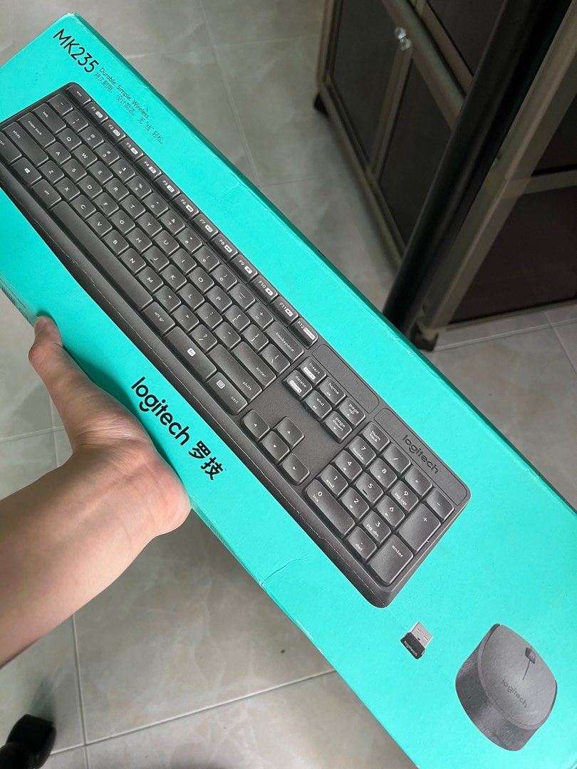 Logitech Mk235 Wireless Keyboard And Mouse Combo Computers And Tech Parts And Accessories Computer