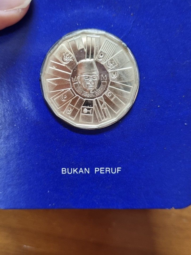 Old Coin - Tun Abdul Razak (1976-1980), Hobbies & Toys, Collectibles & Memorabilia, Currency on ...