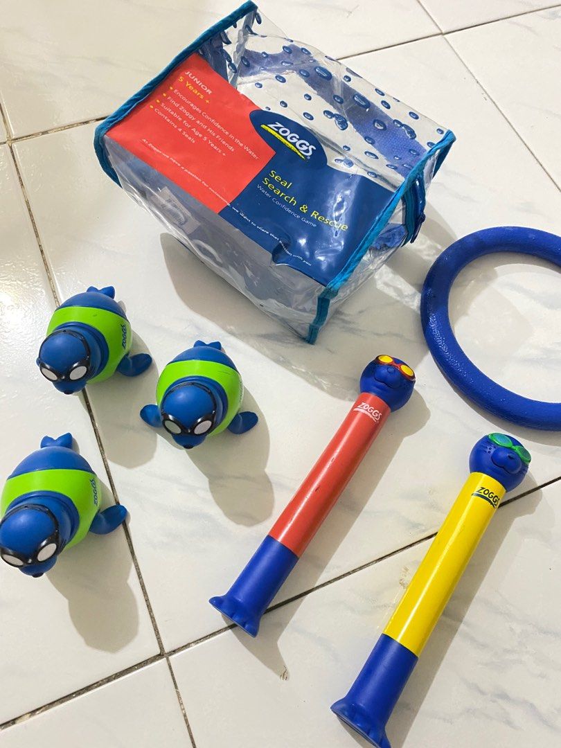 Original ZOGGS seal and search rescue and zoggy dive stick, Hobbies ...
