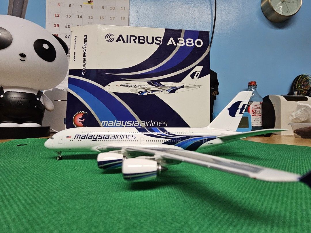 Phoenix Malaysia Airlines A380 1:400 scale Diecast Airplane, Hobbies ...