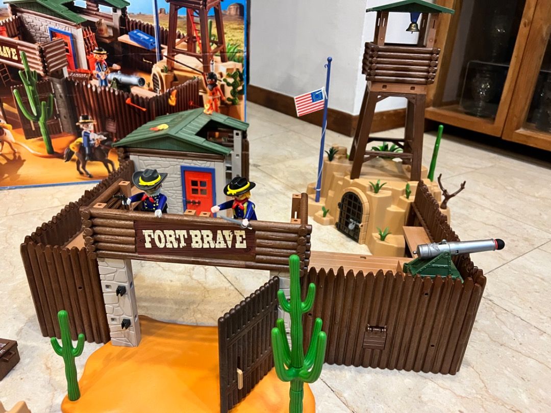 Playmobil Western Fort, Hobbies & Toys, Toys & Games on Carousell