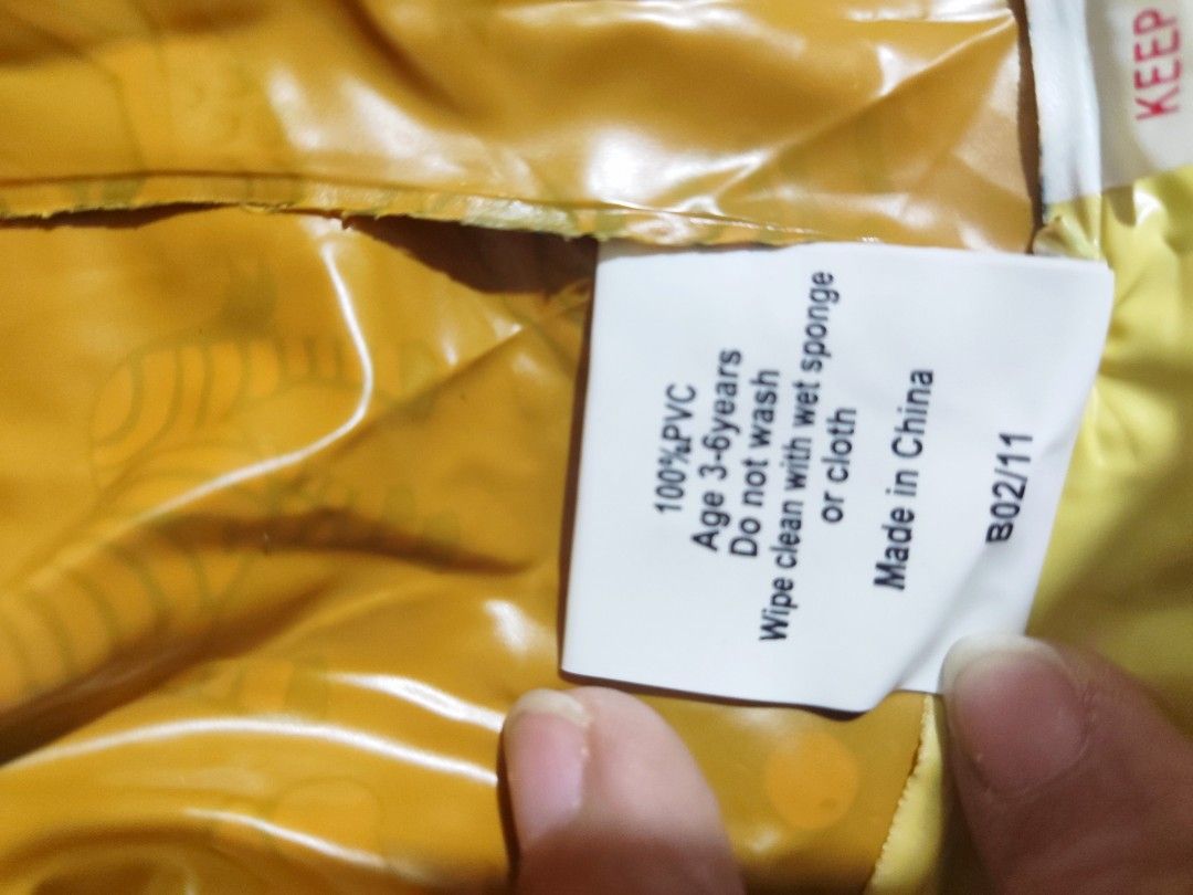 Poncho Safari Bugzz on Carousell