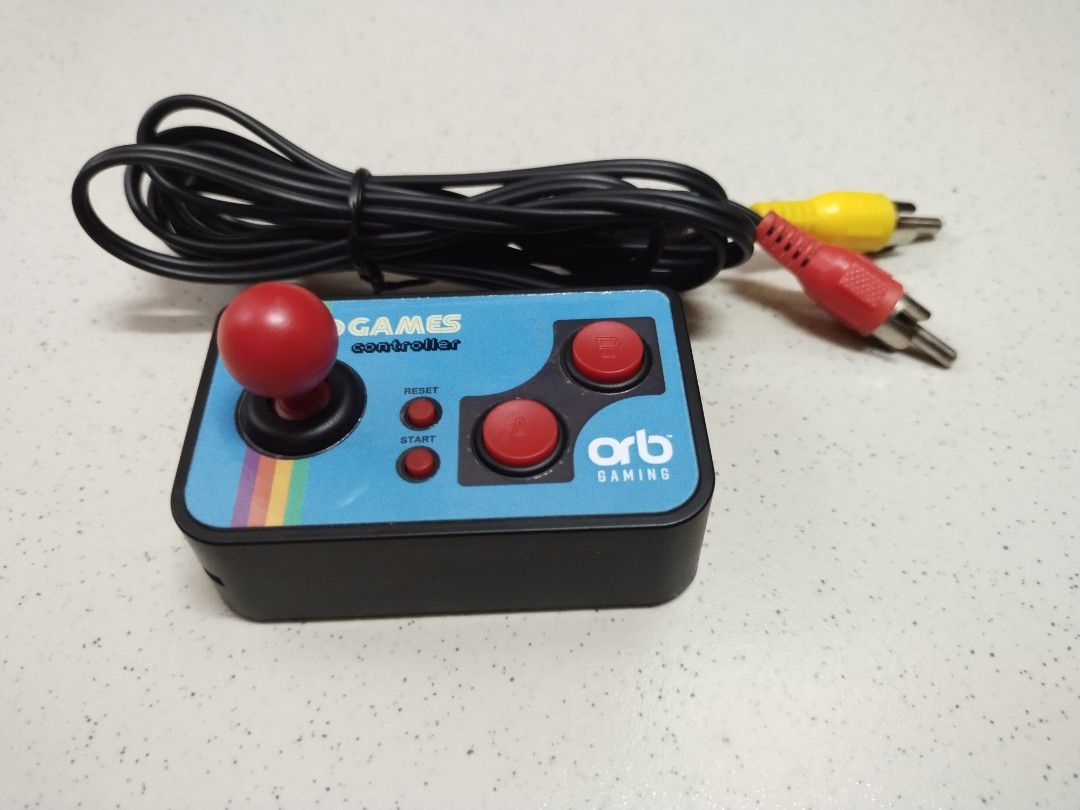 Retro Games 200 in 1 Plug n Play Device by Thumbs Up, Video Gaming ...