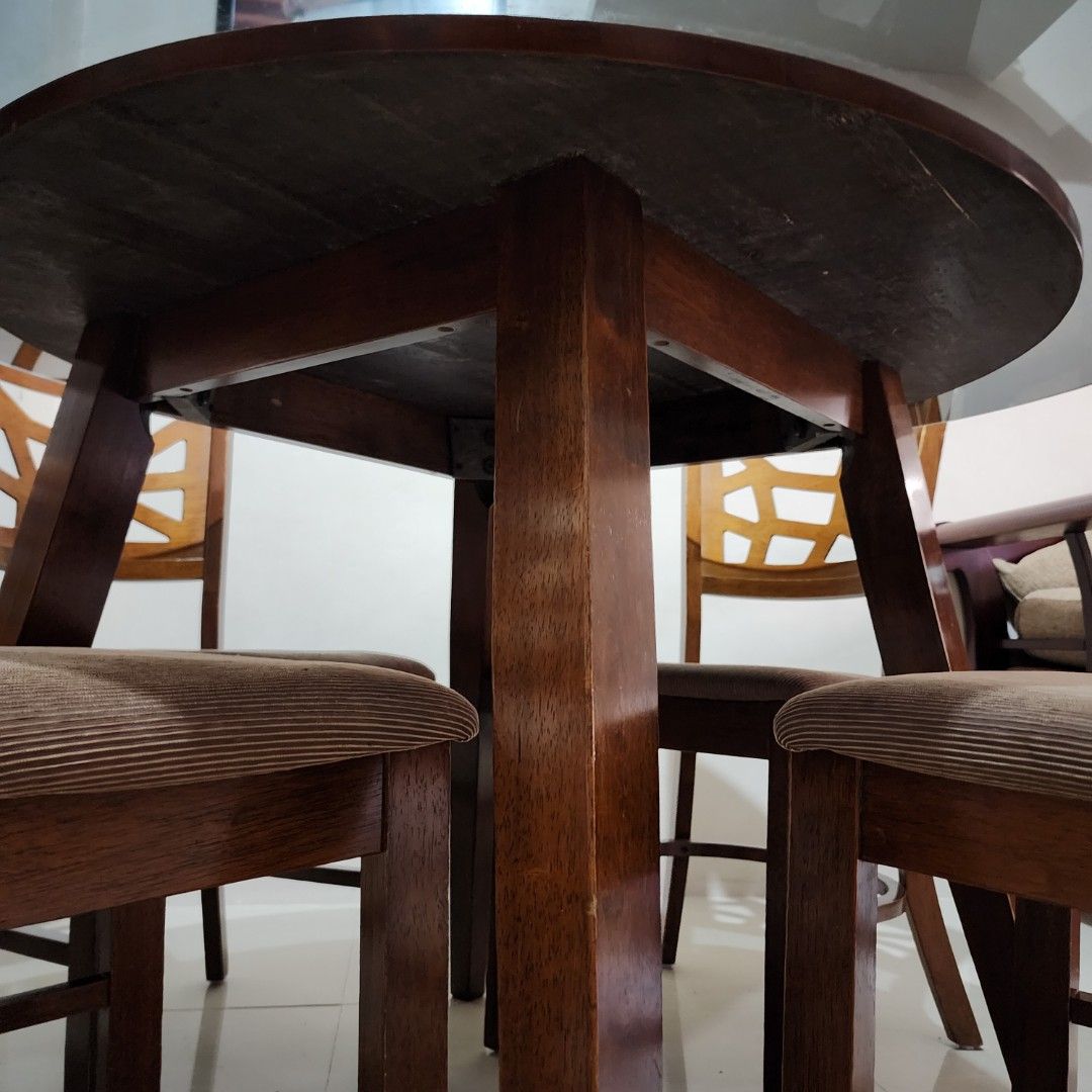 Round Table 6 Seaters from Mandaue Foam Furnitures on Carousell