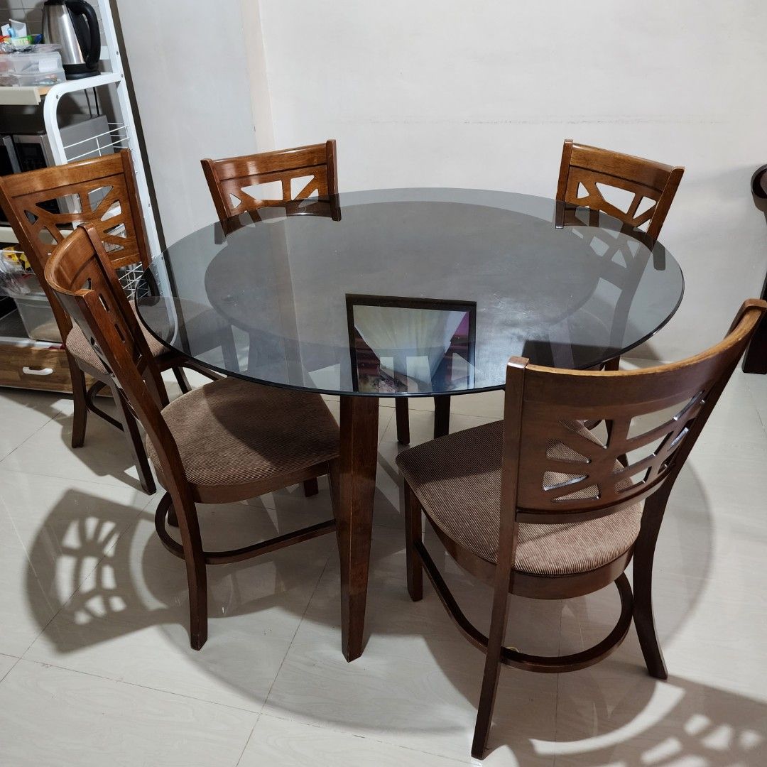 Round Table 6 Seaters from Mandaue Foam Furnitures on Carousell