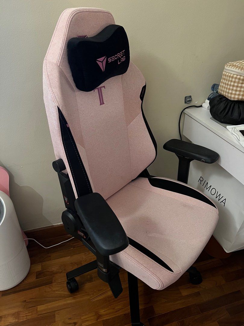 SECRETLAB PINK PLUSH TITAN GAMING CHAIR SIZE S, Furniture & Home Living ...