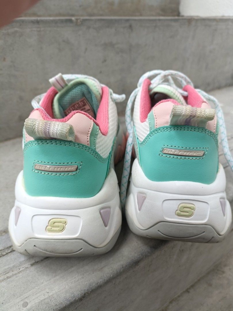 Skacers air-cooled, Women's Fashion, Footwear, Sneakers on Carousell