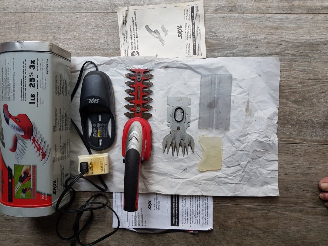 SKIL 8120 3.6-Volt Lithium Ion Isio 2-N-1 Cordless Shrub and Grass ...