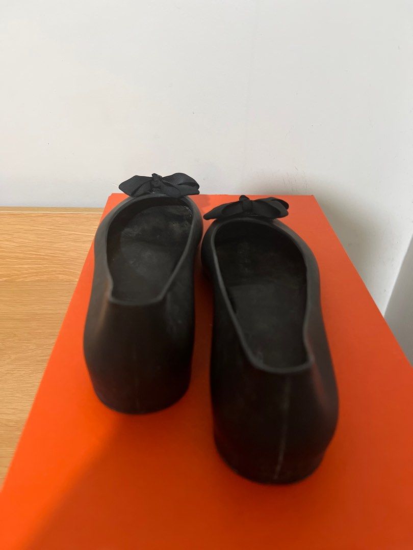 SO FAB! Black Plastic flats, Women's Fashion, Footwear, Flats & Sandals ...