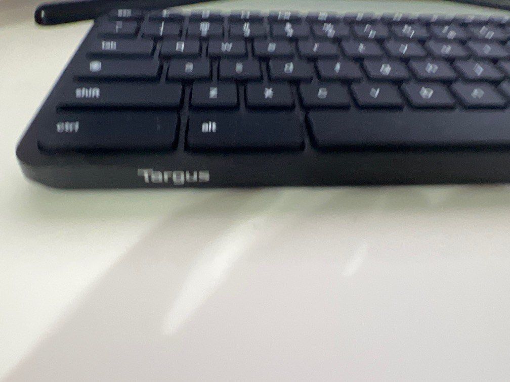 Targus Chrome version keyboard, Computers & Tech, Parts & Accessories ...