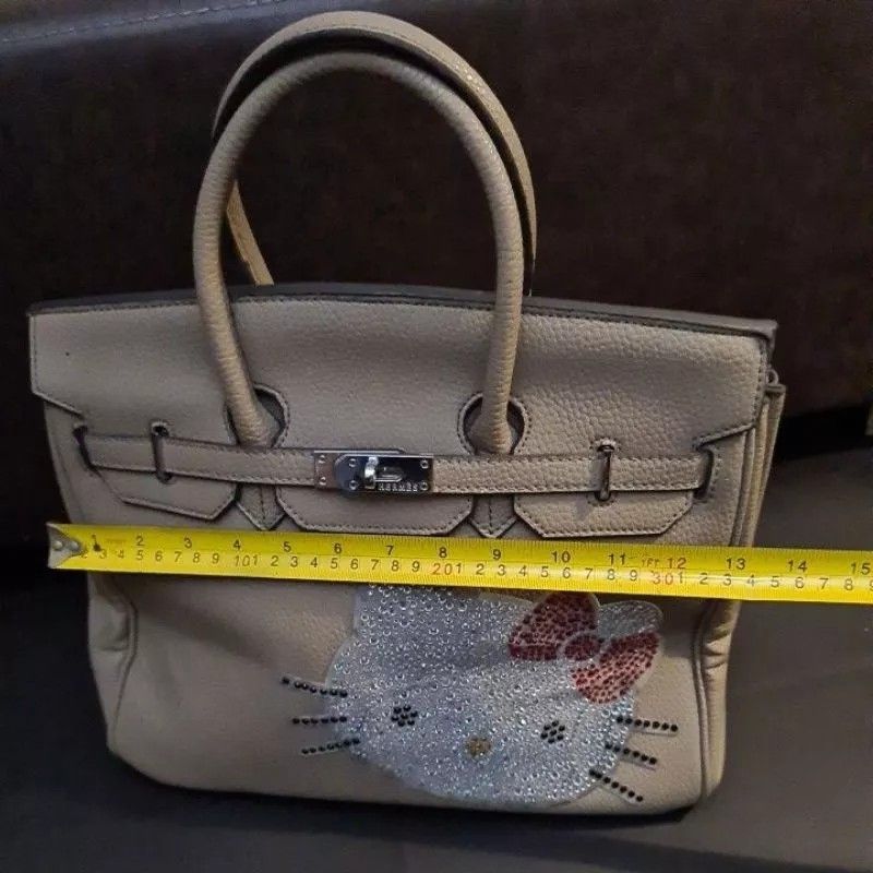 TAS KULIT HERMES HELLO KITTY, Fesyen Wanita, Tas & Dompet di Carousell