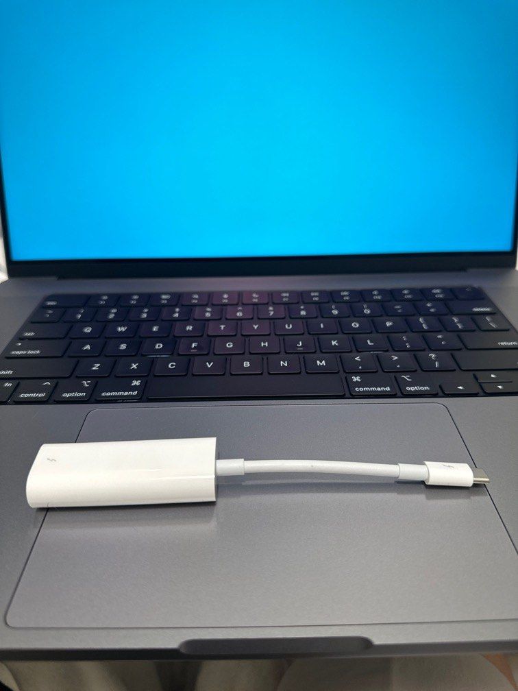 Thunderbolt 3 (USB-C) to Thunderbolt 2 Adapter, 電腦＆科技, 電腦周邊及配件, 電腦線、轉接線 ...