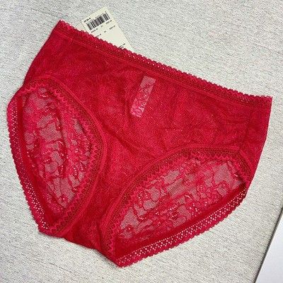 Triumph lace bra and panty set, Women's Fashion, New Undergarments ...