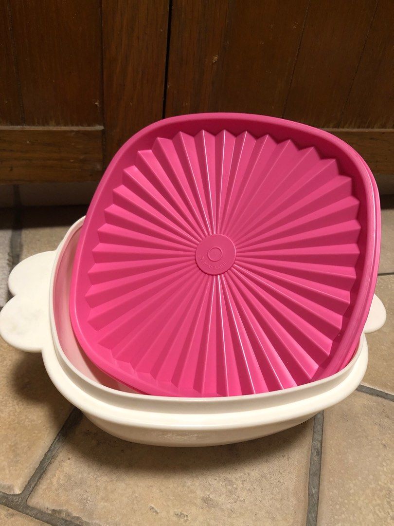 Tupperware 1.5L container, Furniture & Home Living, Kitchenware ...