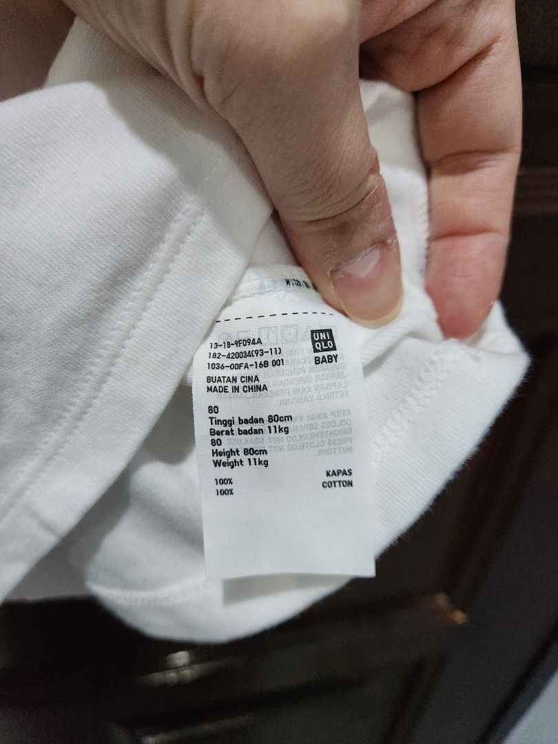 Uniqlo 80 Kaos tangan panjang putih white, Bayi & Anak, Baju Anak Perempuan, 1 hingga 3 tahun di ...