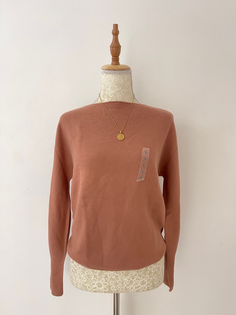 Uniqlo Pink 3D Knit, Women's Fashion, Tops, Longsleeves on Carousell