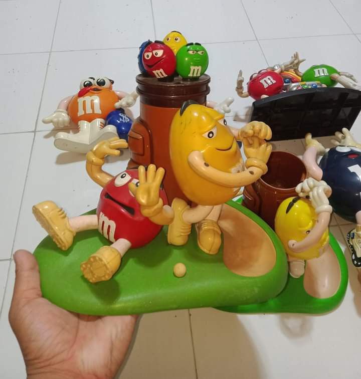 Vintage M&M Dispenser, Hobbies & Toys, Memorabilia & Collectibles ...