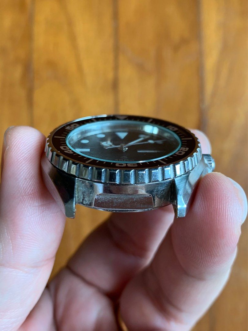 Vintage Orient Quartz Diver, Men's Fashion, Watches & Accessories ...