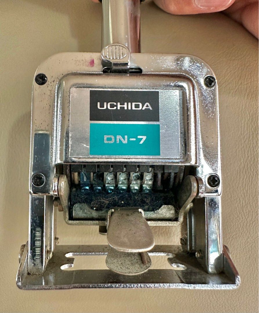 Vintage Uchida C-7 Automatic Numbering Machine C-Type JAPAN RARE, 興趣及遊戲, 手作＆自家設計, 其他 - Carousell