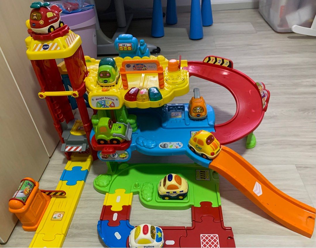 Vtech Parking Garage and Airport sets (vehicle toys), Hobbies & Toys ...
