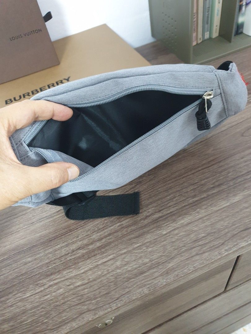 Waist Bag (JINGPING SPORT FU SHI), Men's Fashion, Bags, Belt bags ...