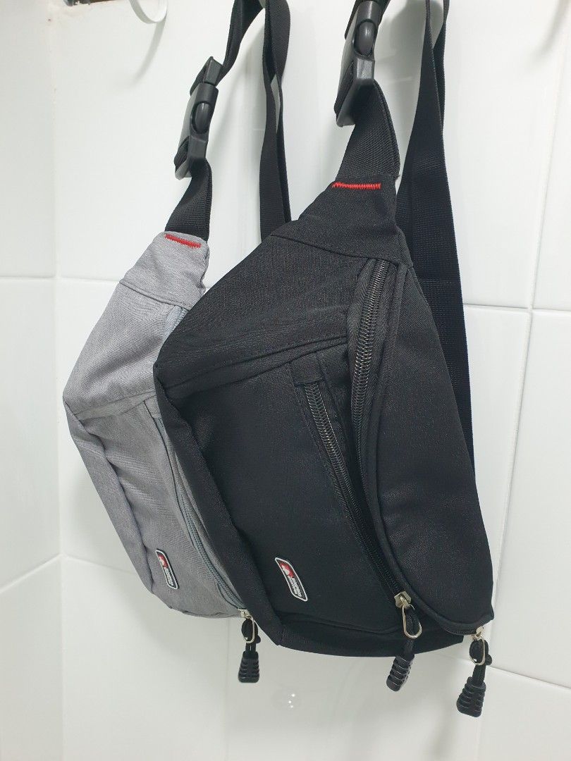 Waist Bag (JINGPING SPORT FU SHI), Everything Else on Carousell