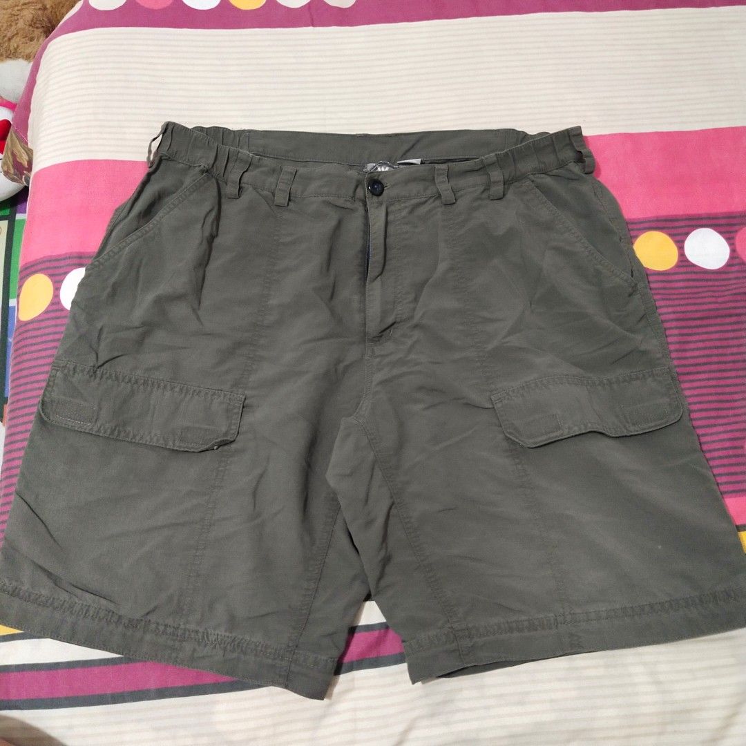 6 pocket shorts, Men's Fashion, Bottoms, Shorts on Carousell