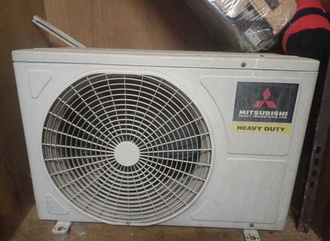 Air-cond 1hp, TV & Home Appliances, Air Conditioners & Heating on Carousell