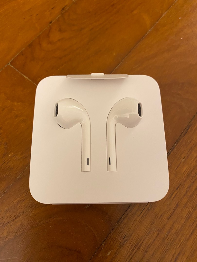 Apple Earpods, Mobile Phones & Gadgets, Mobile & Gadget Accessories ...