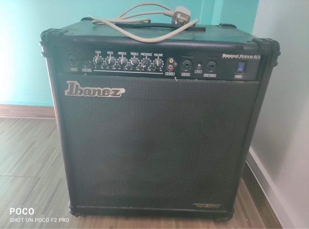 Bass amplifier Ibanez Soundwave 65, Hobbies & Toys, Music & Media ...