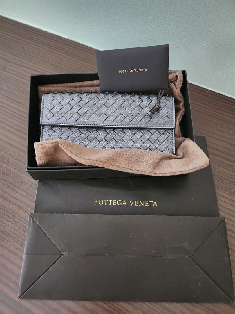 Bottega long wallet, Luxury, Bags & Wallets on Carousell