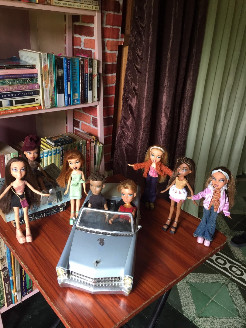 Bratz Vintage Convertible Car (sold), Hobbies & Toys, Toys & Games on ...