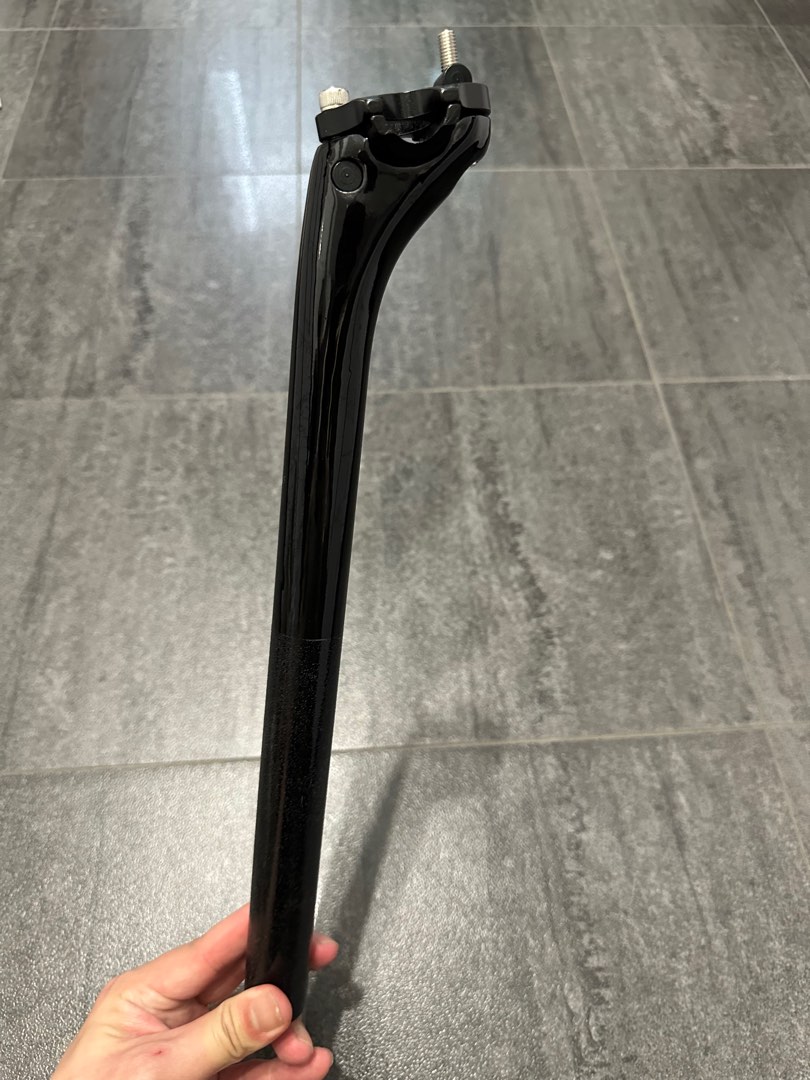Carbon gloss seatpost 27.2 x 400mm length lightweight 160g only, Sports Equipment, Bicycles ...