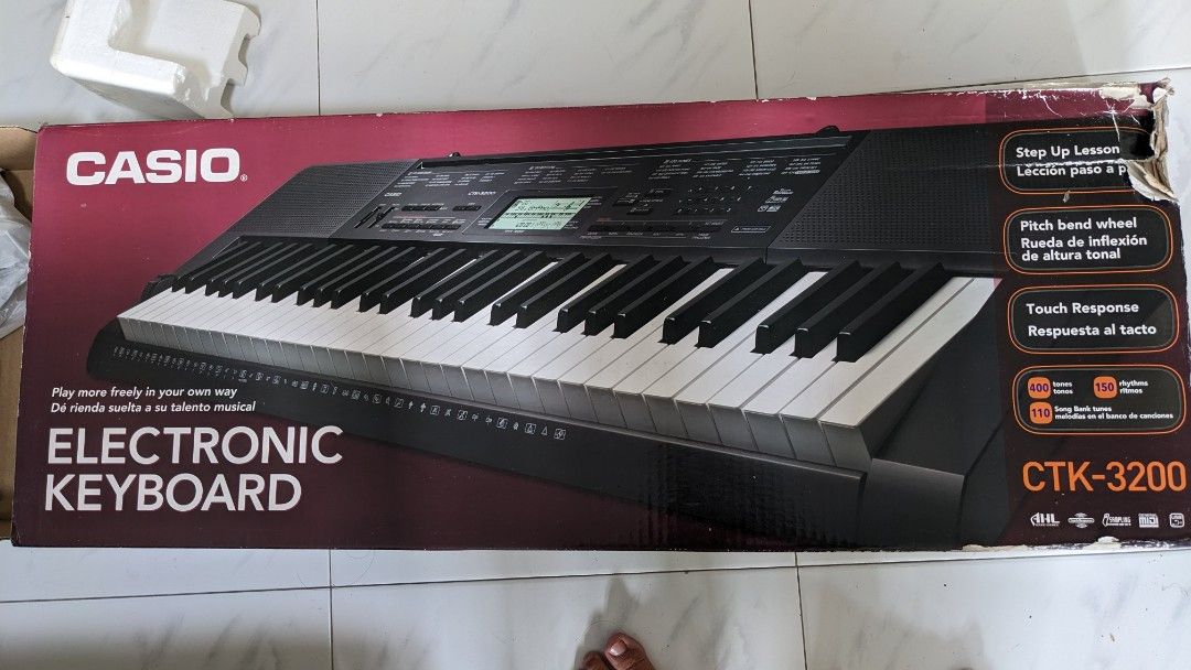 Casio Keyboard - CTK-3200, Hobbies & Toys, Music & Media, Musical ...